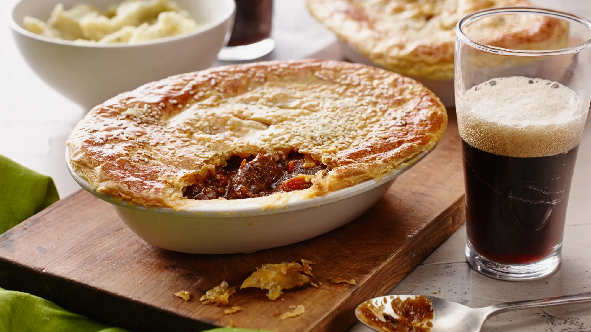 Beef & Guinness Pie Recipe | McCormick Australia