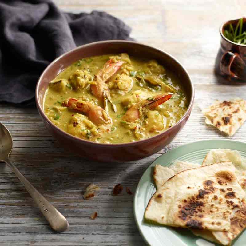 Curried coconut & rice fish soup | McCormick Australia