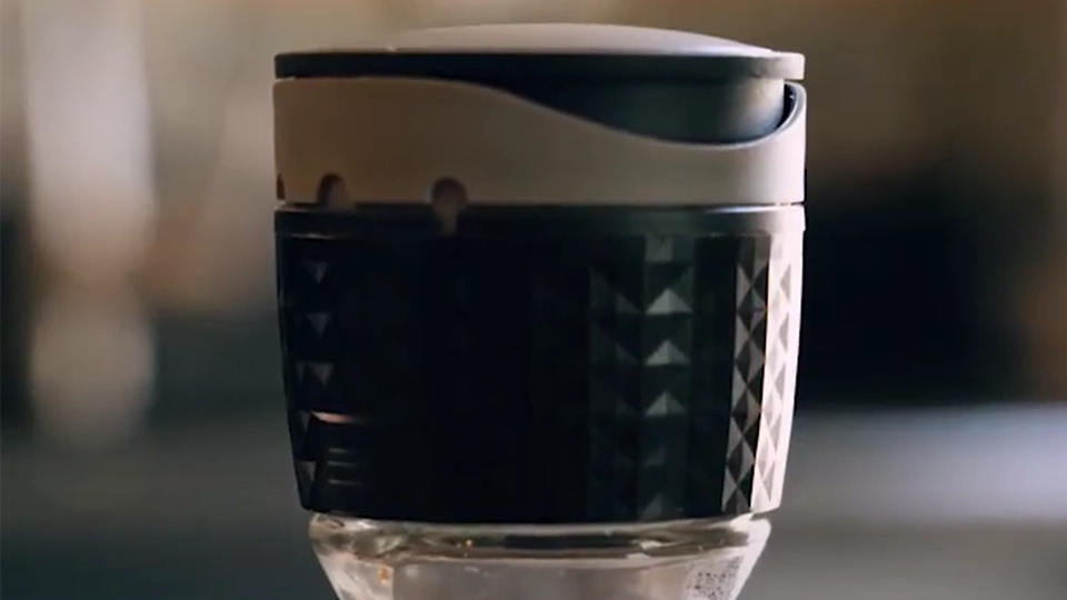 McCormick Black Peppercorn Grinder | McCormick For Chefs®