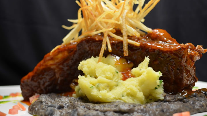 Cholula® Braised Short Ribs | McCormick For Chefs®