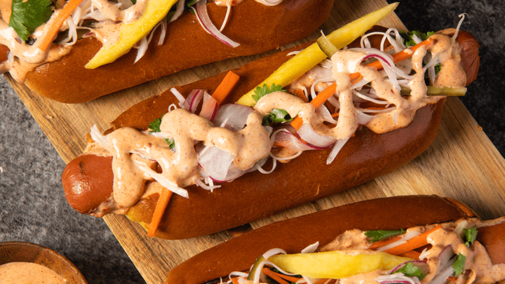 Sriracha Mustard Hot Dog | McCormick For Chefs®
