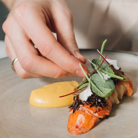 how to cook curry lobster tails