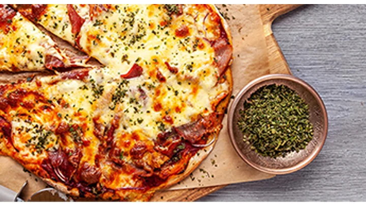 La recette de la Pizza L'alpine - McCormick Foodservice | McCormick For ...