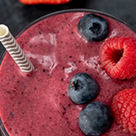 La recette du Smoothie aux Fruits Rouges et Lait de Coco - McCormick ...