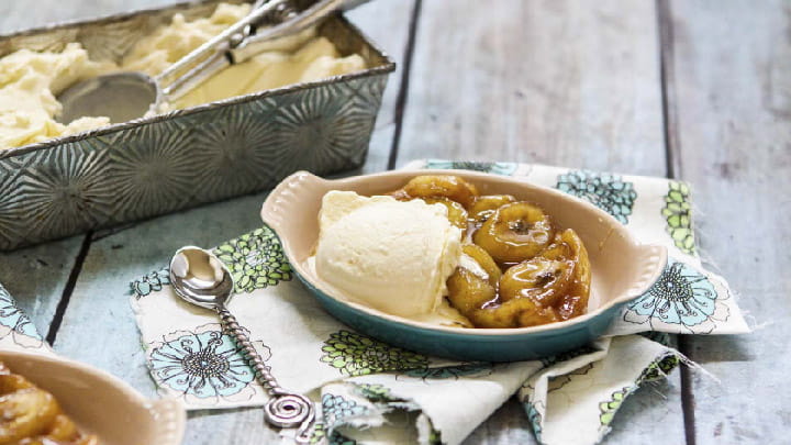 Gingered Banana Tarts with Coconut Ice Cream Simplicity Shines – Ginger ...