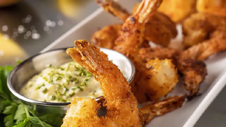 Lemon and Coconut Prawns with a Mango and Chive Dip | McCormick Flavour ...