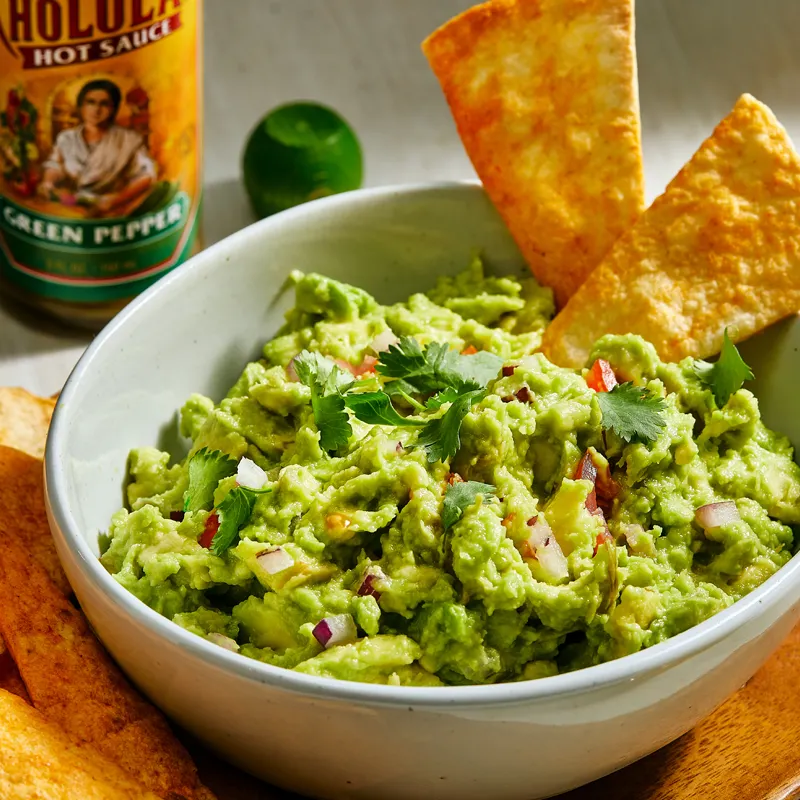 GUACAMOLE WITH CRISPY CHOLULA CHIPS | Cholula