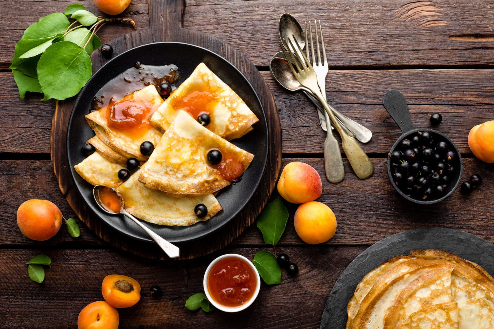 Infographic: Trending Fruit Flavor Spotlight - Apricot & Black Currant